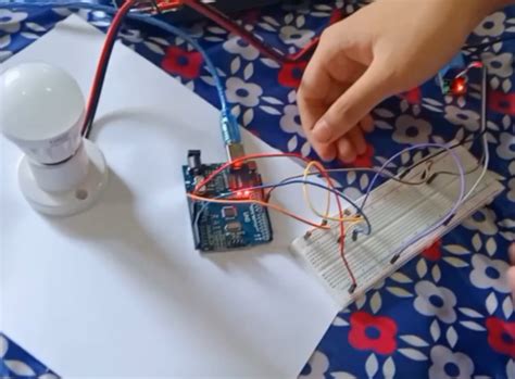 Al Ilmu Berbagi Ilmu Opo Wae Laporan IOT Internet Of Things SENSOR CAHAYA GELAP AROMATIK