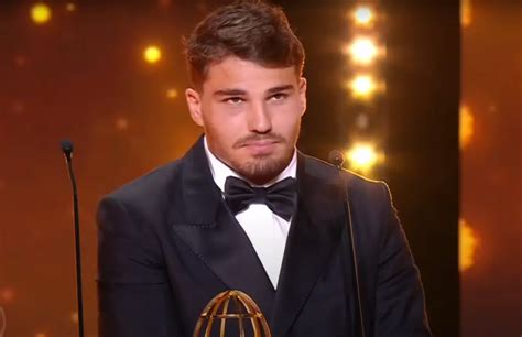 Antoine Dupont Létoile Du Rugby Français Se Lance Un Nouveau Défi Pour Les Jo 2024