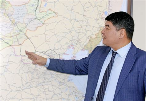 П ГАНХҮҮ ЭНЭ ОНД БИЧИГТ ЗҮҮНХАТАВЧ ШИВЭЭХҮРЭН СЭХЭ БООМТЫН ТӨМӨР ЗАМЫГ БАРИНА Humanz