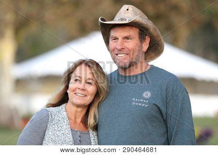 Los Angeles Nov 5 Image And Photo Free Trial Bigstock