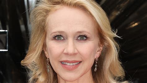 Monica Dugo Libera Merita Una Seconda Stagione Isabella Porta Un Po Di Leggerezza