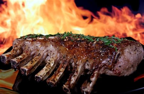 무료 사진 바베 큐 고기 음식 저녁 식사 스테이크 쇠고기 연기 식사 숯불