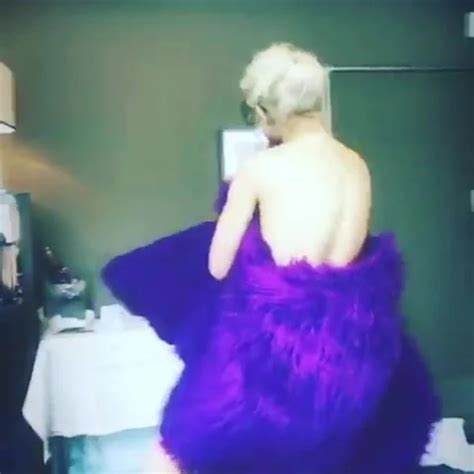 rita ora à poil vidéos porno et sex tapes xhamster