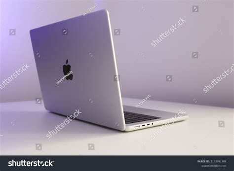 2315 맥세이프 이미지 스톡 사진 및 벡터 Shutterstock