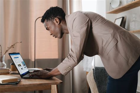 Lenovo Unveils Trailblazing Products And Solutions Designed To Power AI For All At MWC 2024