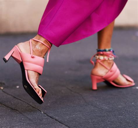 Anklet Fashion Trend The Jewellery Item Influencers Love Who What Wear