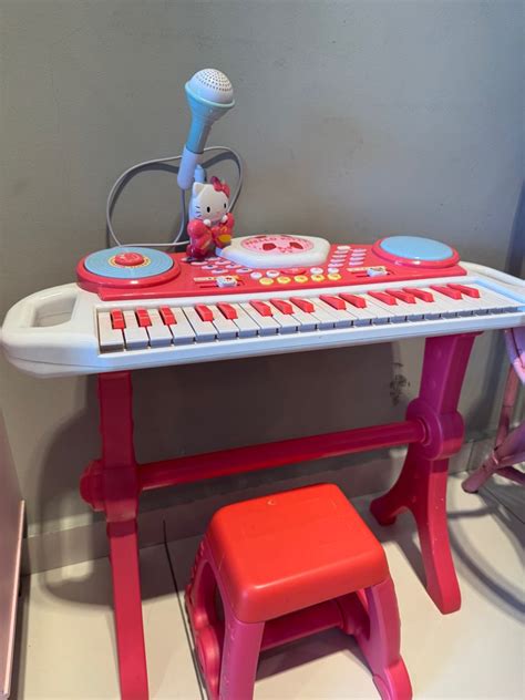 Hello Kitty Piano Hobbies And Toys Music And Media Musical Instruments On Carousell