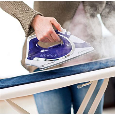 Russell Hobbs 23300-56 Supreme Steam Bezdrátová žehlička