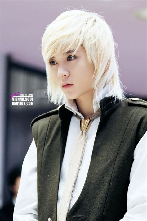 Pin De ㅂㅂ Em Nuest Ren K Idols