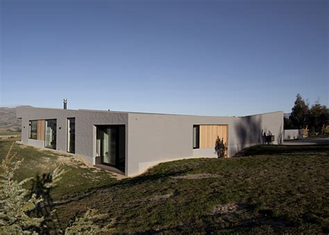 Lake Hawea Courtyard House By Glamuzina Paterson Architects