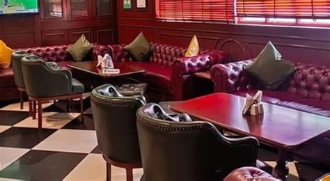 best bars and pubs in vijay nagar indore eazydiner