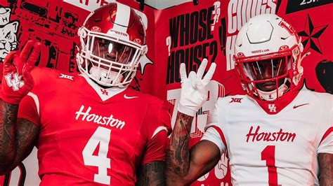 Houston Cougars Unveil Unified Football Uniform Set Keep “houston Blue