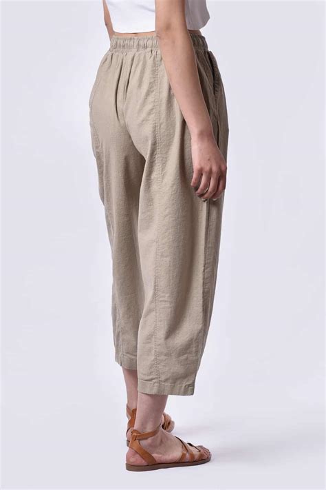 شلوار پارچه ای ساده زنانه فروشگاه اینترنتی بادی اسپینر