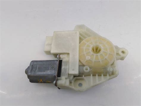 5q4959812d Right Rear Window Lift Motor E1 B6 12 2 A63080111