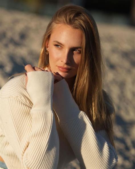 Dayana Yastremska Radiates Casual Charm In Natures