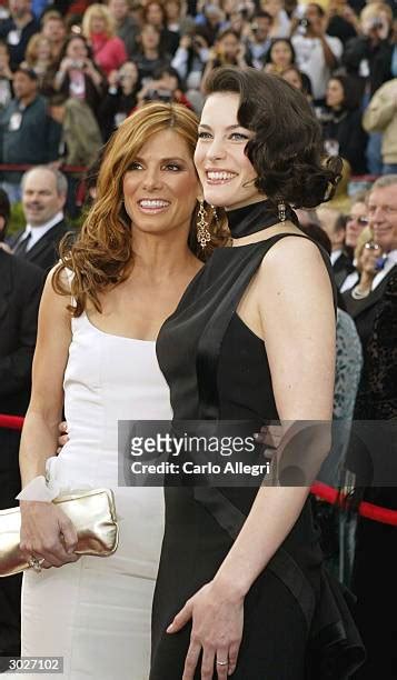 Sandra Bullock 2004 Photos and Premium High Res Pictures - Getty Images