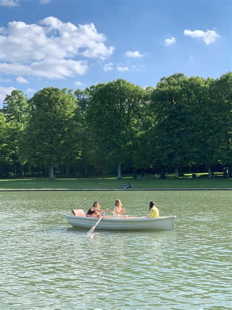 Hello Dongwon On Twitter 파리 가면 베르사유 가서 자전거 꼭 🚲 90년대 풍경으로 들어온 것 같음