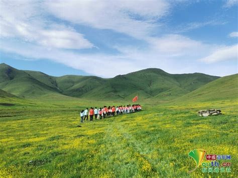 不忘初心再长征，体验红军过草地 三下乡 中国青年网