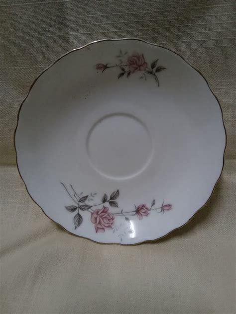 Set Cawan Hobbies And Toys Collectibles And Memorabilia Vintage Collectibles On Carousell