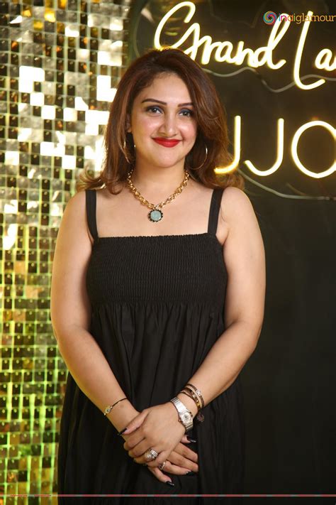 Sridevi Vijaykumar Actress Photosimagespics And Stills 19321 10