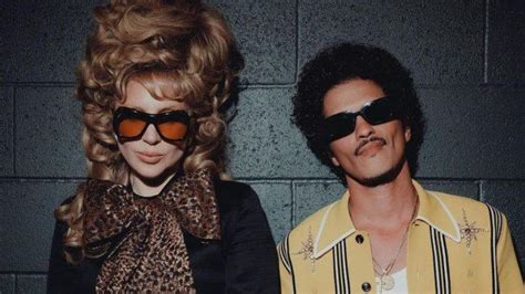 Lirik Lagu dan Terjemahan The Lazy Song Bruno Mars : Today, I don't feel like doing anything ...