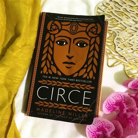 Circe By Madelline Miller Greek Myths Walk The Earth Strong Female