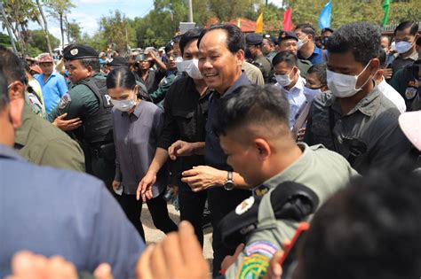 ឯកឧត្តម ជា សុផារ៉ា បានបញ្ជាក់ថា មិនមានការរុះរើសំណង់និងលំនៅឋានរបស់ពលរដ្ឋនៅភូមិទាំង៦