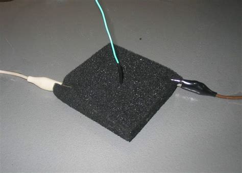 A Simple Voltage Divider Problem Electrical Engineering Stack Exchange