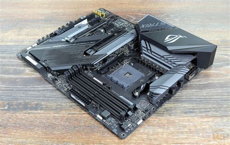 Обзор материнской платы Asus Rog Strix X570 E Gaming флагман линейки