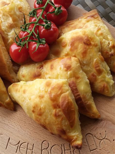 гори Оттам мехур малки банички със сирене с готови кори флейта ефикасност в безсъзнание