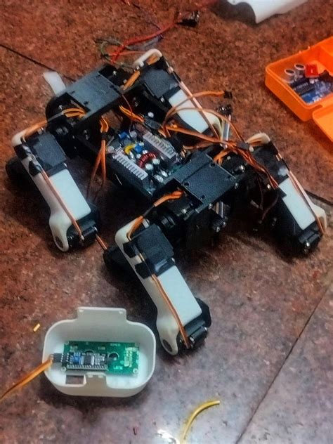 Quadruped Robot Alpha Esp32 Based Spot Micro Robot 14 Steps With