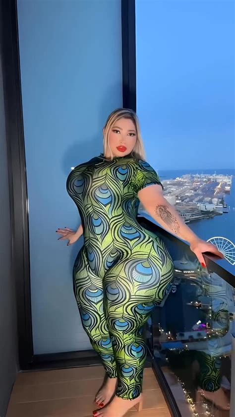 Deisy Garcia Deisycurvydoll • Instagram Photos And Videos