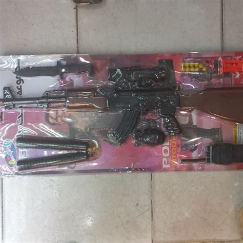 خرید و قیمت تفنگ کلاشینکف با دوربین و سر نیزه و بیسیم و لانچیکو از غرفه