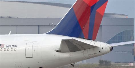 Boeing 767 400 1400 Scale Detailed Mould Comparison Review Yesterday