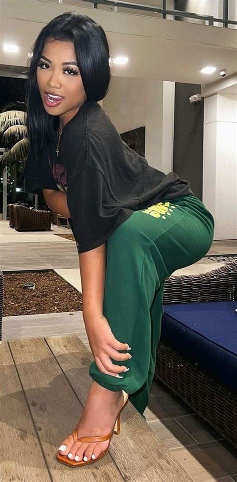 Lobby Portrait Macgable Flickr