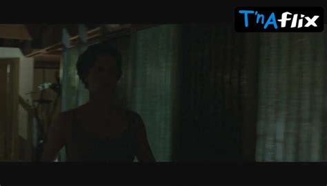 Sigourney Weaver Sexy Scene In Copycat Page 2