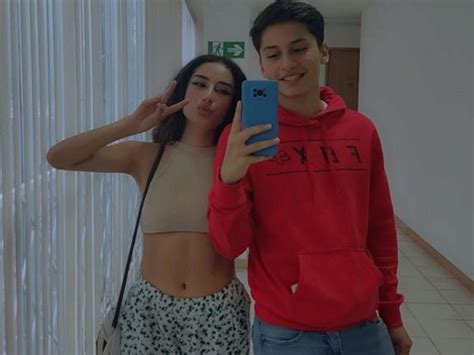 Threesome Nipple Fucking And 3d Porn