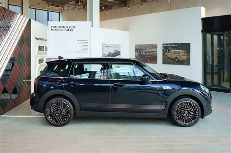 와이프 보여주면 큰일나죠 여성이 더 좋아하는 이 차 먼저 구경하는 방법은