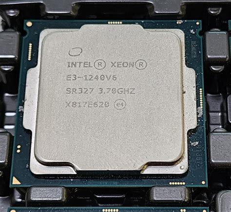 Intel Xeon E3 – 1240 V6 3,70 GHz lga1151 caché de 8 MB Tray CPU ...