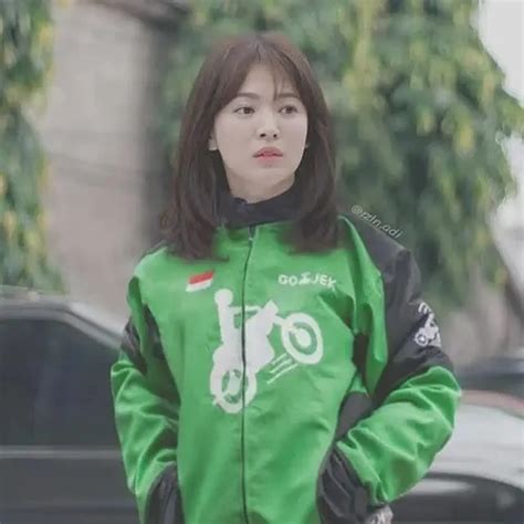 Editan Foto Artis Cewek Jadi Driver Ojek Online Ini Bikin Ngakak Hot Liputan Com