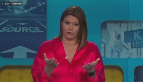 Brian Stelter Kasie Hunt Present Final Episode Of Their Respective