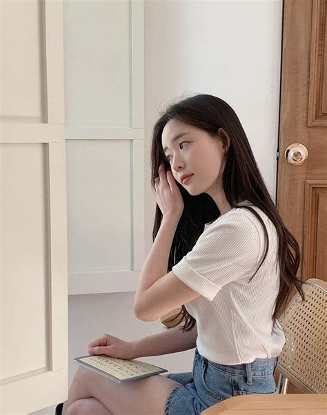 Pin On Yoonji Western Girl Outfits Black Hair Aesthetic Western Girl