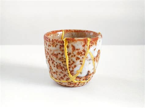 Kintsugi Mini Kintsugi Cup The Vintage And Broken Japanese Pottery Repaired With The Kintsugi