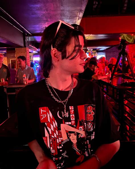 Alex Alexx Itz • Instagram Photos And Videos