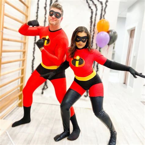 35 Best Disney Couple Costumes For A Fun Halloween