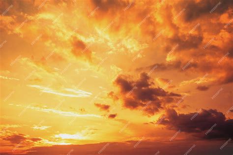 Premium Photo Golden Cloudy Sky At Sunset Sky Texture Abstract Nature