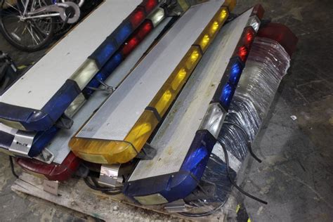 Whelen Liberty Ltl And Code3 Light Bars 8 Items Property Room