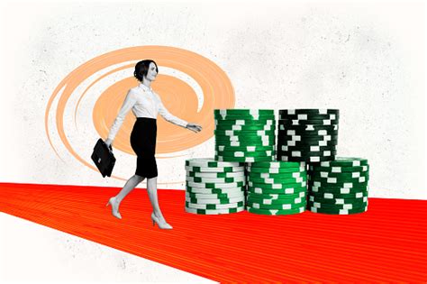 복합 트렌드 아트 워크 3d 스케치 이미지 사진 콜라주 카지노 룰렛 도박 도박 놀이 게임 젊은 여자 유니폼 가방 말뚝 칩 25 29세에 대한 스톡 사진 및 기타 이미지