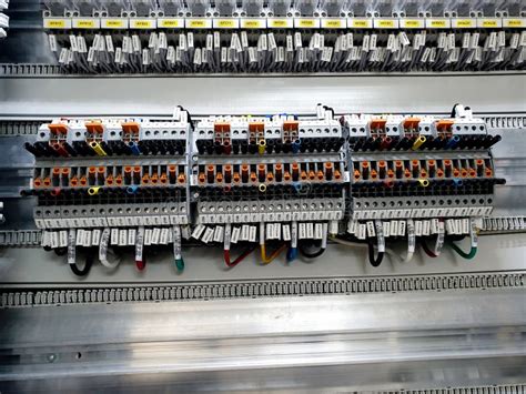 电流互感器二次端子块 库存照片 图片 包括有 会议室 工程 控制 线路 保护 设备 绝缘材料 256453948