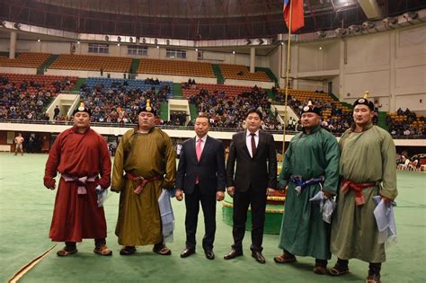 Үндсэн хуулийн өдөрт зориулсан хүчит бөхийн барилдаанд О Хангай түрүүллээ